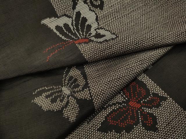 平和屋着物●上質な紬　舞蝶文　正絹　逸品　CAAY4875ut