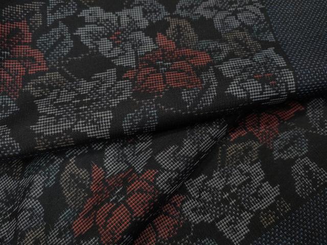 平和屋着物●本場大島紬　9マルキ　色紙花唐草文　正絹　逸品　未使用　CAAY5028ut