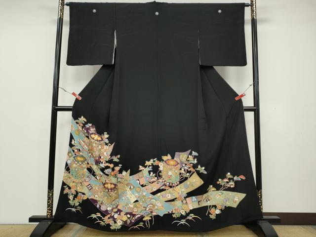 平和屋着物●豪華黒留袖　駒刺繍　熨斗貝桶花文　金彩　正絹　逸品　CAAY5148ut