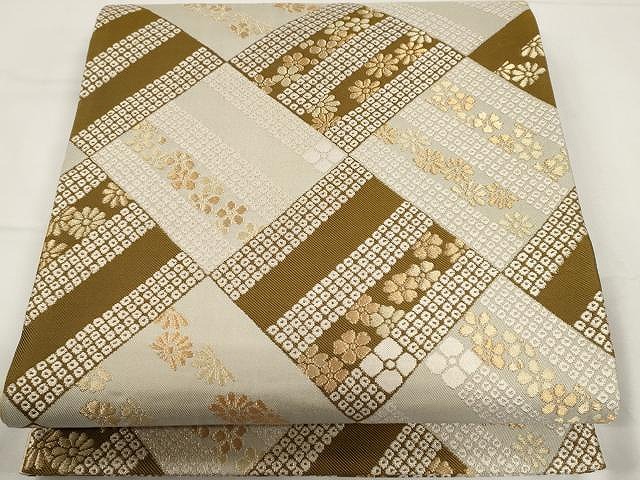平和屋着物●六通柄袋帯　菱花文　金糸　正絹　逸品　未使用　CAAY9309yk