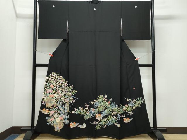 平和屋着物●豪華黒留袖　友禅　作家物　鴛鴦陶器草花文　正絹　逸品　CAAZ0881vf