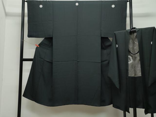 平和屋着物●男性　黒紋付　羽織セット　正絹　逸品　CAAZ0953vf
