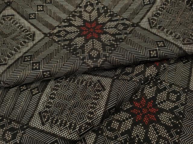 平和屋着物●本場大島紬　龍郷絣　菱花文　正絹　逸品　CAAZ2652ut