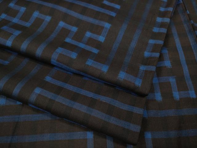 平和屋着物●本場大島紬　龍郷絣　秋名バラ　正絹　逸品　CAAZ2655ut