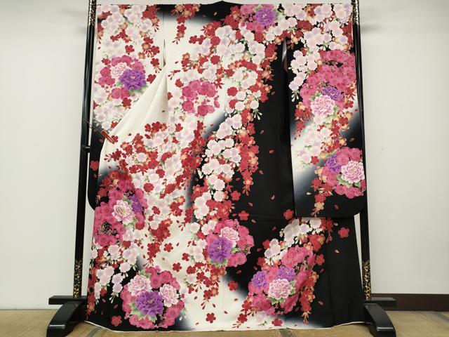 平和屋着物●豪華振袖　刺繍　舞花文　暈し染め　黒地　金彩　正絹　逸品　CAAZ2711ut