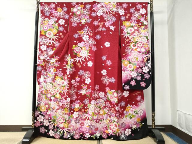 平和屋着物●京都丸紅　Kamishibai Story Of　振袖　駒刺繍　毬牡丹花文　暈し染め　銀通し地　正絹　逸品　CAAZ2923yc