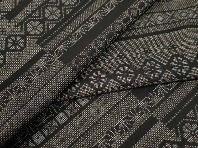 平和屋着物●本場大島紬　9マルキ　横段吉祥花文　鈴乃屋扱い　正絹　逸品　未使用　CAAZ3047yc