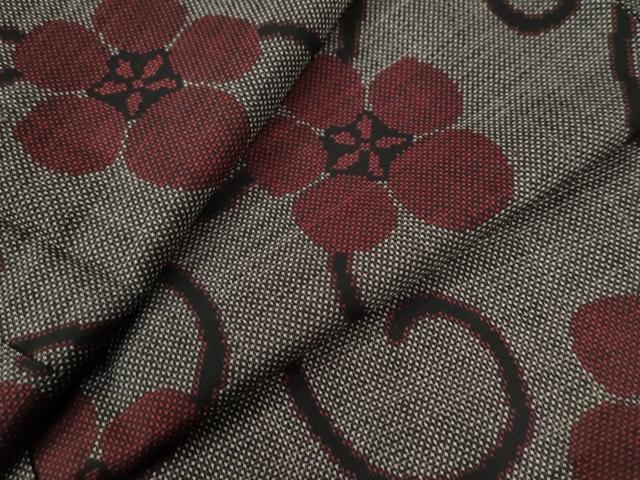 平和屋着物●本場大島紬　7マルキ　花唐草文　正絹　逸品　CAAZ3387yc