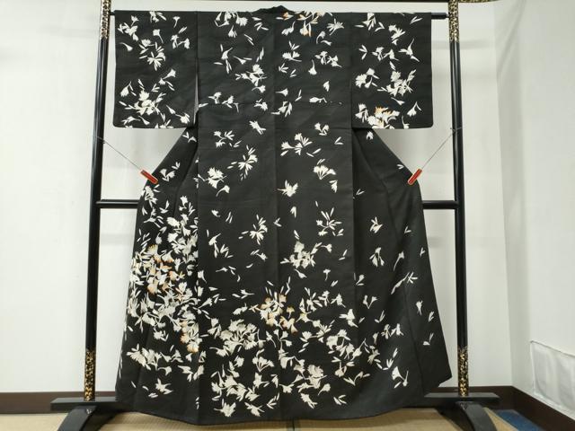 平和屋着物●訪問着　刺繍　舞花弁　黒地　金彩　正絹　逸品　CAAZ3992yc