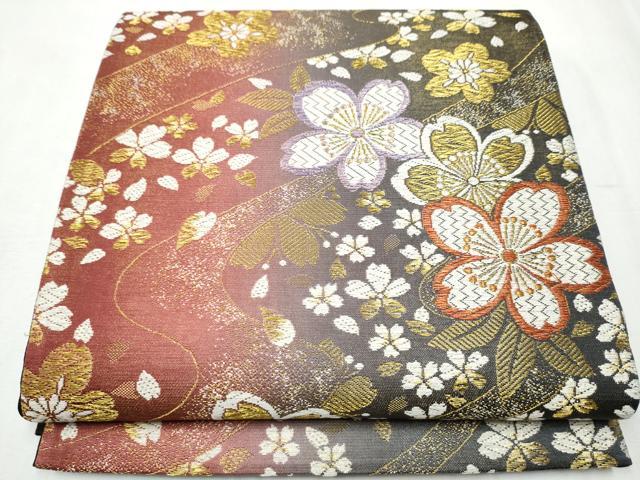 平和屋着物●六通柄袋帯　流水舞桜文　金糸　正絹　逸品　CABA5124hy