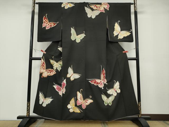 平和屋着物●セミアンティーク　訪問着　駒刺繍　舞蝶文　黒地　金彩　正絹　逸品　CABA8400ut