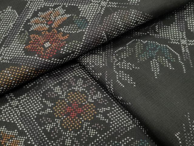 平和屋着物●本場大島紬　9マルキ　菱草花文　正絹　逸品　CABA9782gh