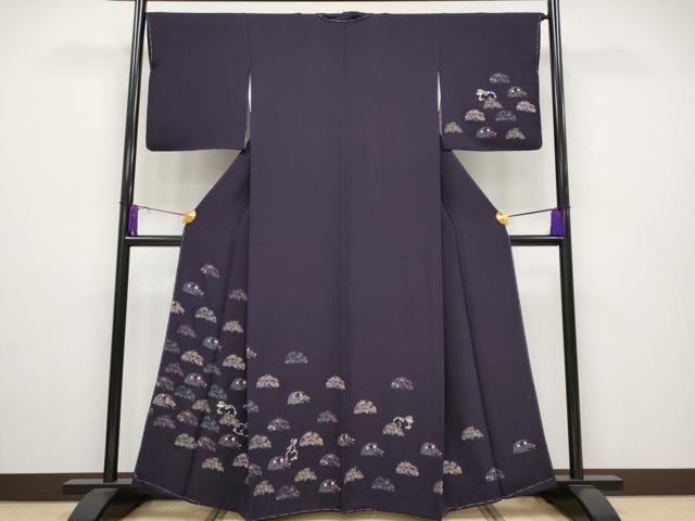 平和屋本店■極上　中国三大刺繍　相良刺繍　訪問着　兎　草花文　黒紅色地　逸品　未使用　CYAA2412s5