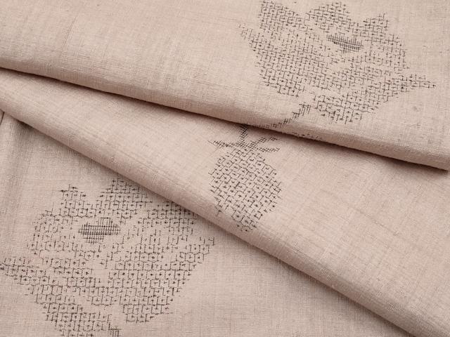平和屋本店■極上　本場結城紬　重要無形文化財　80亀甲　舞花文　梅染色地　逸品　CYAA2520s5