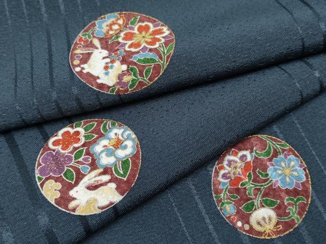 平和屋着物■極上　小紋　兎花丸文　金彩　鉄御納戸色地　逸品　未使用　CYAA3211s5