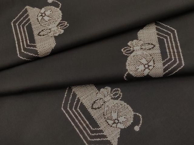 平和屋着物■極上　本場大島紬　9マルキ　地空き　亀甲仕覆花文　逸品　CYAA3807s5 平和屋着物□極上 本場大島紬 9マルキ 地空き 亀甲仕覆花文