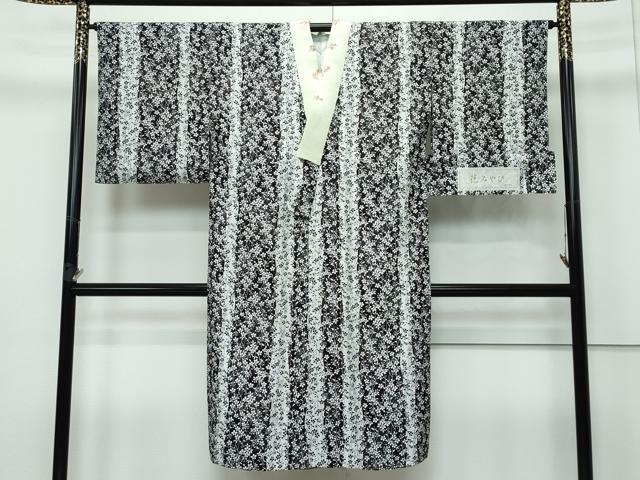 平和屋本店■上質な長襦袢　袷　花みやび　黒地　半衿刺繍　反端付き　逸品　未使用　CZAA2806s5