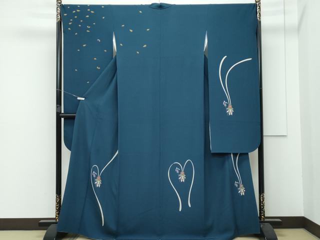 平和屋本店■極上　世界的人形師　辻村寿三郎　ジュサブロー　振袖　兎　高麗納戸色地　逸品　CZAA3116s5