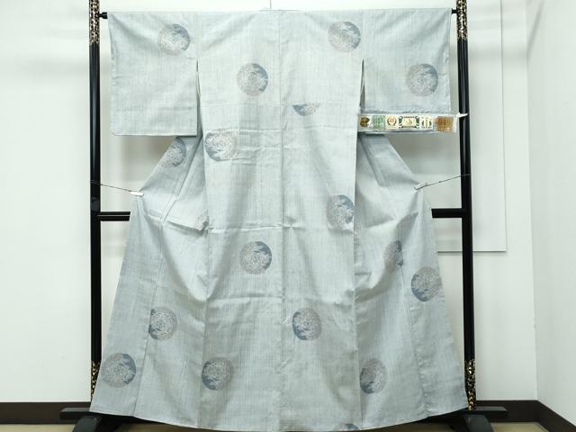 平和屋本店■極上　本場結城紬　重要無形文化財　100亀甲　花丸文　チャイナクレイ色地　証紙付き　逸品　未使用　CZAA3706s5