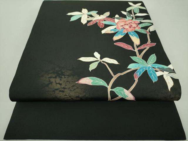 平和屋着物●塩瀬　九寸開き名古屋帯　刺繍　枝花文　黒地　金彩　正絹　逸品　DAAQ3067ps