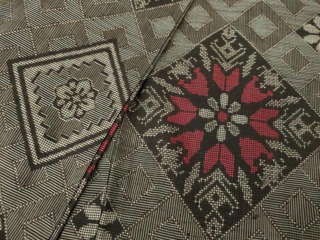 平和屋着物●本場大島紬　龍郷絣　花菱文　正絹　逸品　DAAQ3405ps