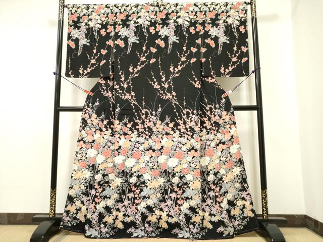 平和屋着物●訪問着　草花文　黒地　金彩　鬼しぼ縮緬　正絹　逸品　DAAR0136yyy