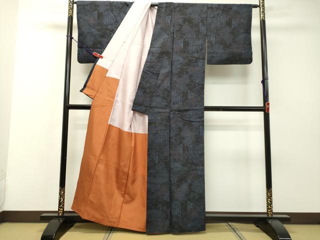 平和屋着物○本場結城紬 重要無形文化財 100亀甲 流水草花文 正絹