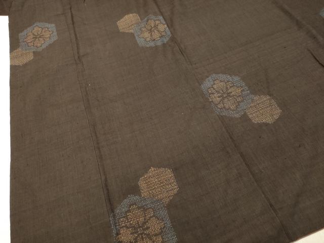 平和屋着物●本場結城紬　重要無形文化財　80亀甲　地空き　飛び亀甲柄　亀甲花文　正絹　逸品　DAAS2161tw
