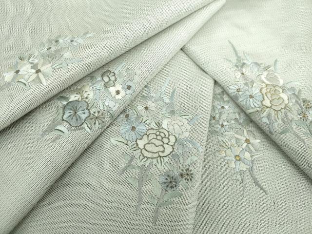 平和屋着物●中国三大刺繍　相良刺繍　本場大島紬　白大島　草花文　金糸　正絹　逸品　未使用　DAAS3152ps