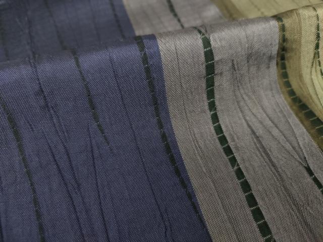 平和屋着物○伝統工芸士 七代目 吉澤与市 紬 絞り 間道