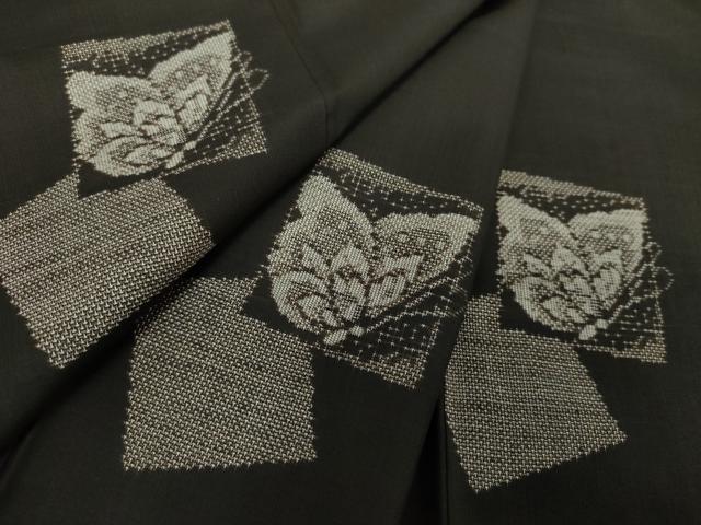 平和屋着物●本場大島紬　9マルキ　総絣　地空　色紙重ね舞蝶文　正絹　逸品　未使用　DAAS3688ps