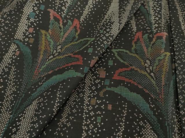 平和屋着物○本場大島紬 7マルキ 草花文 正絹 逸品 CAAR8287vf