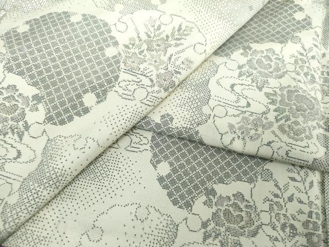 平和屋着物●本場大島紬　白大島　9マルキ　雪輪重ね花文　正絹　逸品　DAAS3909ps