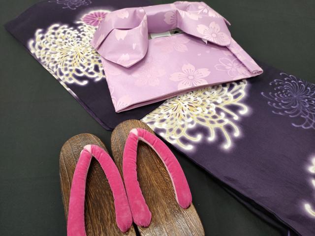 平和屋着物∴夏物 世界的ファッションデザイナー 山本寛斎 kansaiブランド 浴衣・作り帯・桐下駄セット 綿紅梅 乱菊 綿 逸品 DAAS8648cd