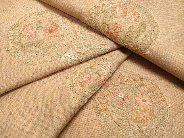 平和屋着物●中国三大刺繍　スワトウ刺繍　汕頭刺繍　総刺繍　本場縞大島紬　訪問着　花絵皿文　正絹　逸品　DAAT1090tw