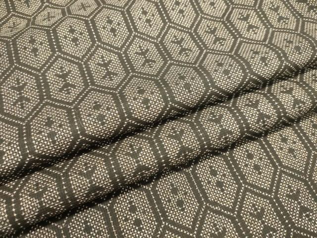 平和屋着物●本場大島紬　7マルキ　亀甲文　正絹　逸品　DAAT1446tw