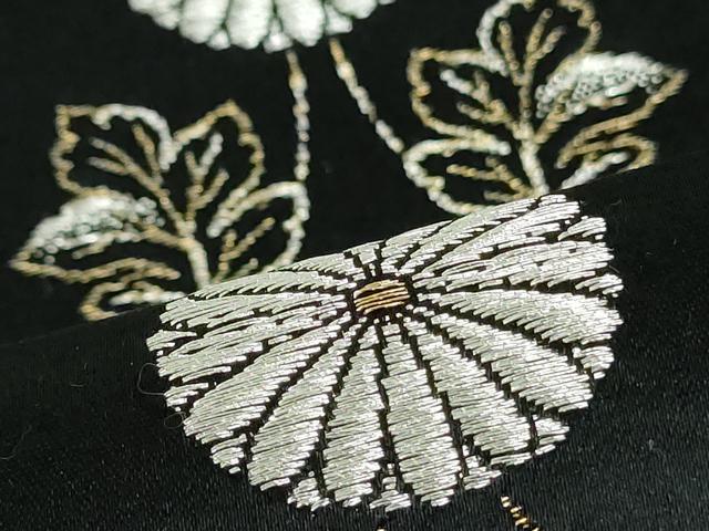 平和屋着物○西陣 六通柄袋帯 舞菊文 黒地 金銀糸 証紙