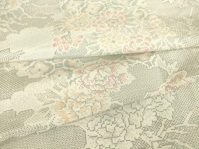 平和屋着物▽本場大島紬　白大島　単衣　雲取り花文　120亀甲　正絹　逸品　DAAT9387az