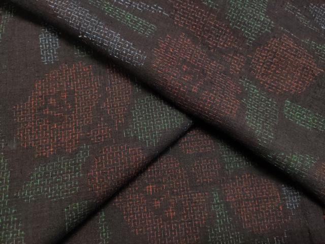 平和屋着物●本場結城紬　重要無形文化財　80亀甲　草花文　正絹　逸品　DAAU0573tw