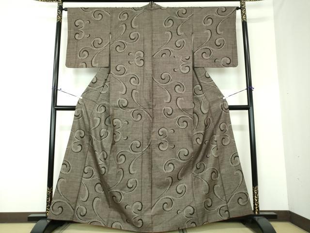 平和屋着物●本場大島紬　7マルキ　唐草文　正絹　逸品　DAAU5091ps