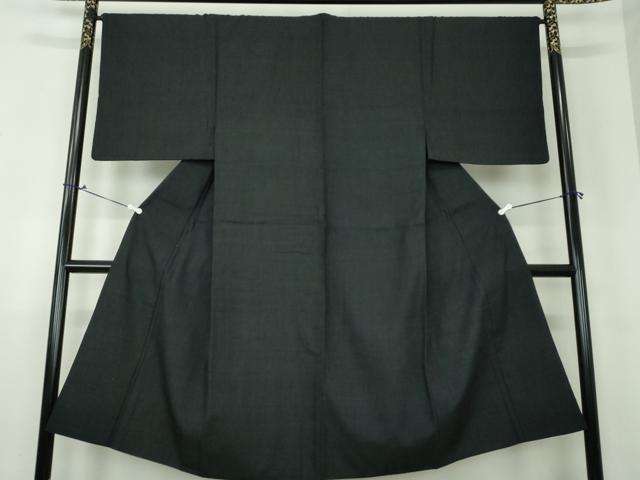 平和屋着物●男性　本場結城紬　重要無形文化財　黒緑色　正絹　逸品　DAAU5632ps