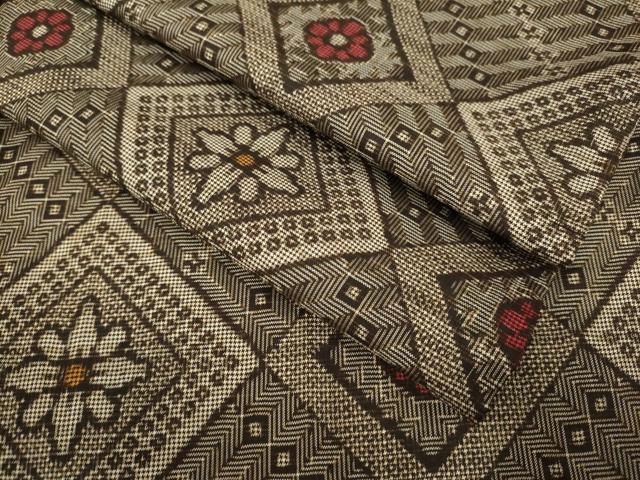 平和屋着物●希少　本場大島紬　龍郷絣　花菱文　正絹　逸品　DAAV3236du