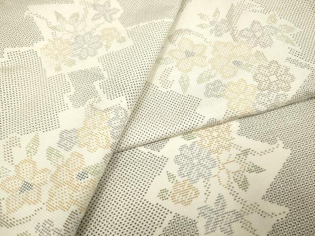 平和屋着物●本場大島紬　白大島　120亀甲　松皮菱花文　正絹　逸品　DAAV3248du