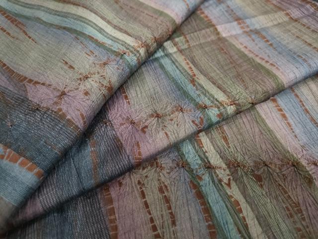 平和屋着物●上質な紬　蜘蛛絞り　変わり縞　やまと誂製　正絹　逸品　未使用　DAAV4843ud