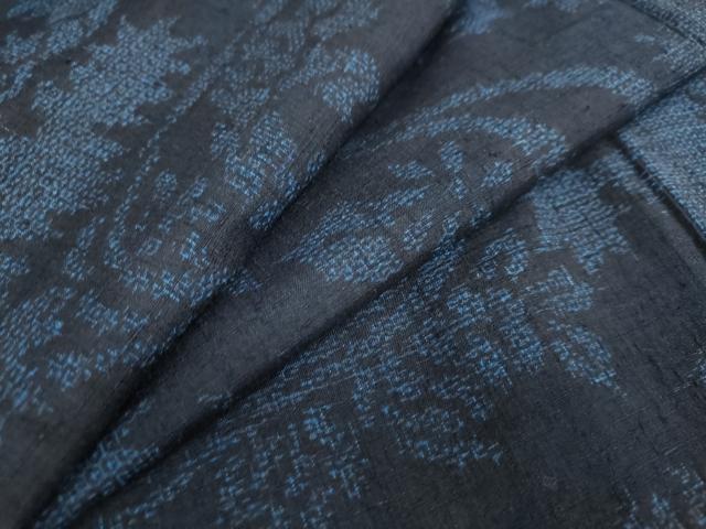 平和屋着物●本場結城紬　重要無形文化財　100亀甲　流水草花文　正絹　逸品　未使用　DAAV4985ud