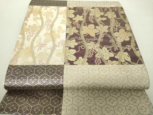 平和屋着物●善之助　着物ブランド　一期一会　両面　全通柄袋帯　市松立涌葡萄唐草　金銀彩　正絹　逸品　DAAV6343ps