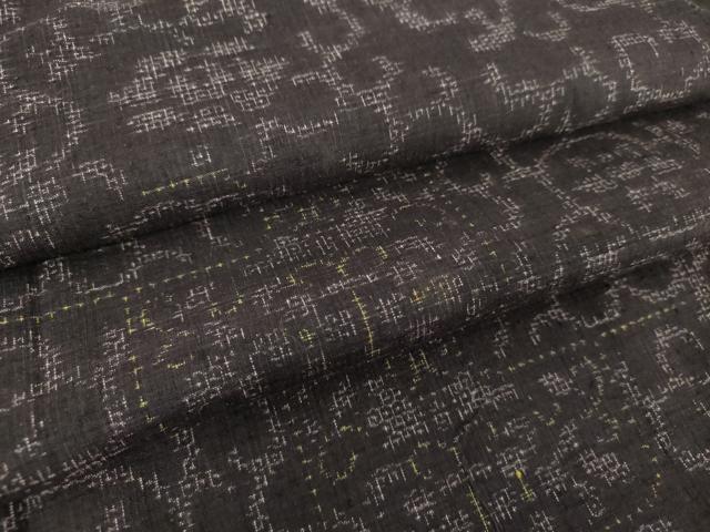 平和屋着物●本場結城紬　重要無形文化財　100亀甲　花唐草文　正絹　逸品　DAAV6577ps