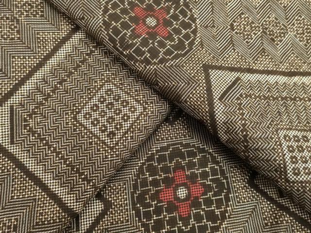 平和屋着物●本場大島紬　龍郷絣　花菱文　正絹　逸品　DAAV8650tw