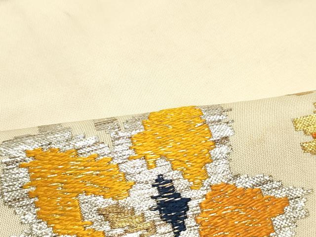 平和屋着物○龍村平蔵製 六通柄 本袋帯 唐織 モール一房文 鳥の子色 金