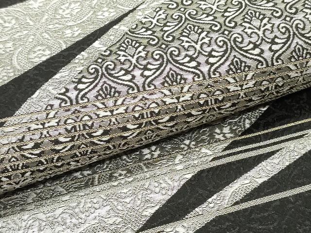 平和屋着物○六通柄袋帯 裂取更紗琴線 黒地 金銀糸 正絹 逸品